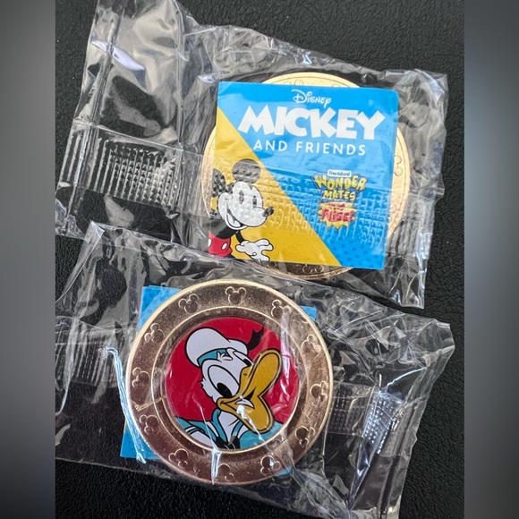 Disney | Other | Disney Wonder Mates Donald Duck Collectible Coin ...